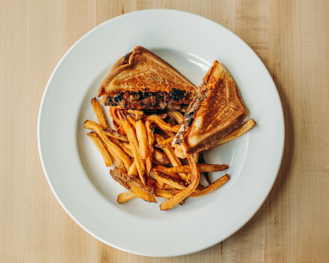 Lunch Menu - Johnny's Eatery